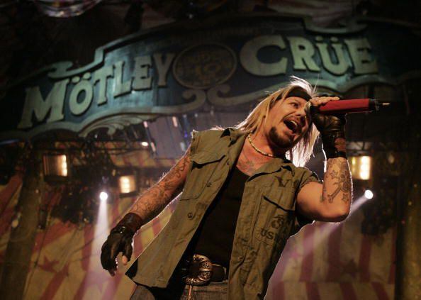 Motley Crue Carnival Of Sins Stage
