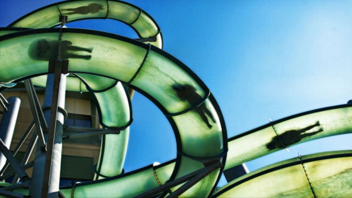 Central Florida's water parks close because of cold weather